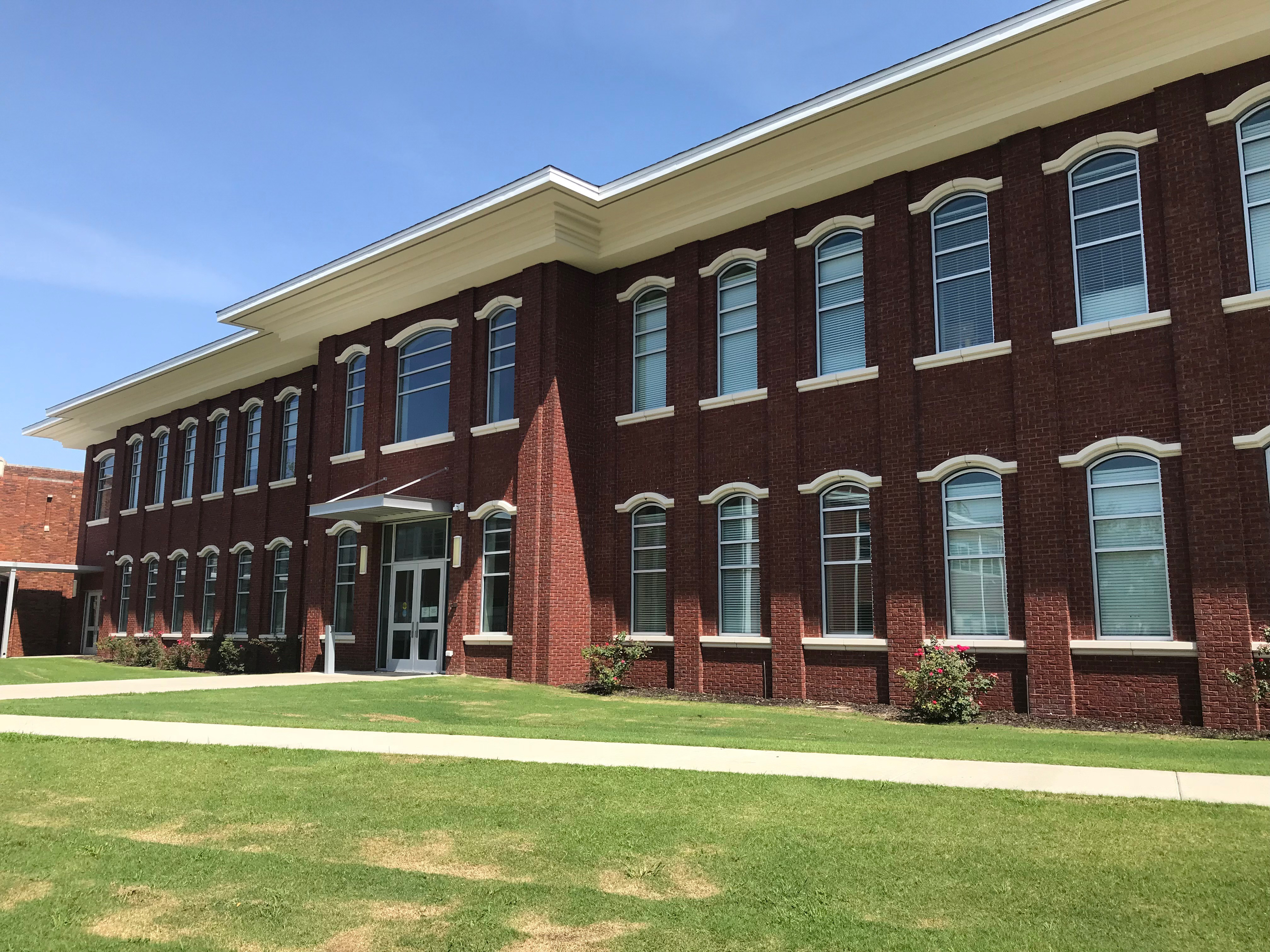 John A. Tuten & Associates Glynn Academy Renovation and Restoration ...