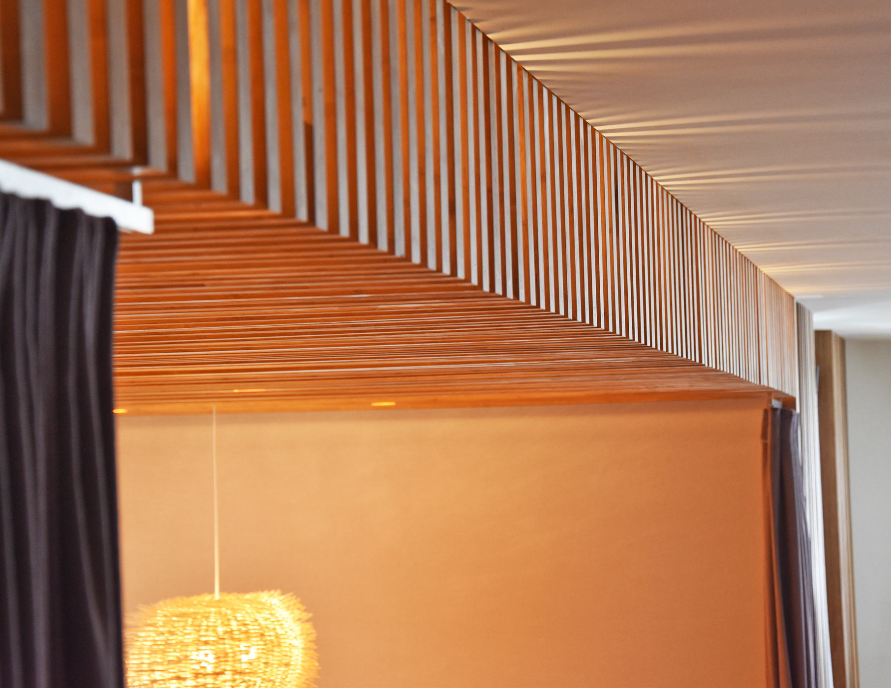 Lamboo Jing Asian Fusion Restaurant Ceiling Trellis | Lamboo®