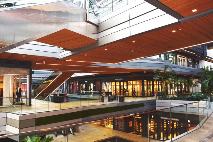 Outdoor Shopping Center | Lamboo®