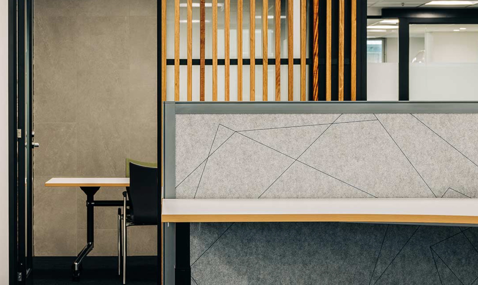 Lands Building | Unika Vaev