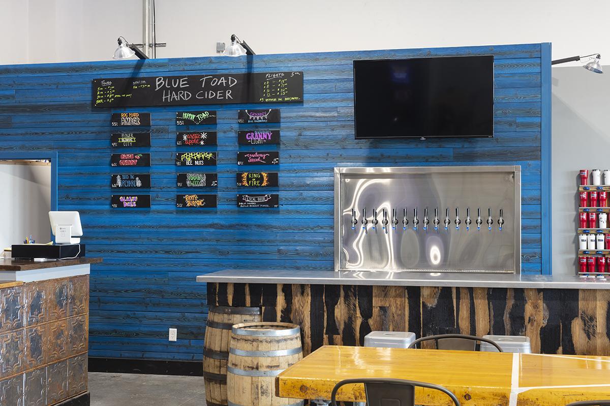 Larch Cobalt In New York Cidery | Wood Feature Design for Restaurants ...