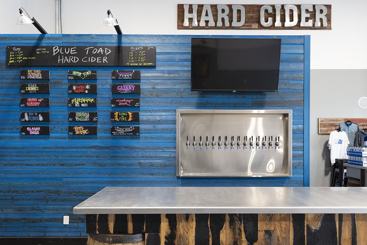 Larch Cobalt In New York Cidery | Wood Feature Design for Restaurants ...