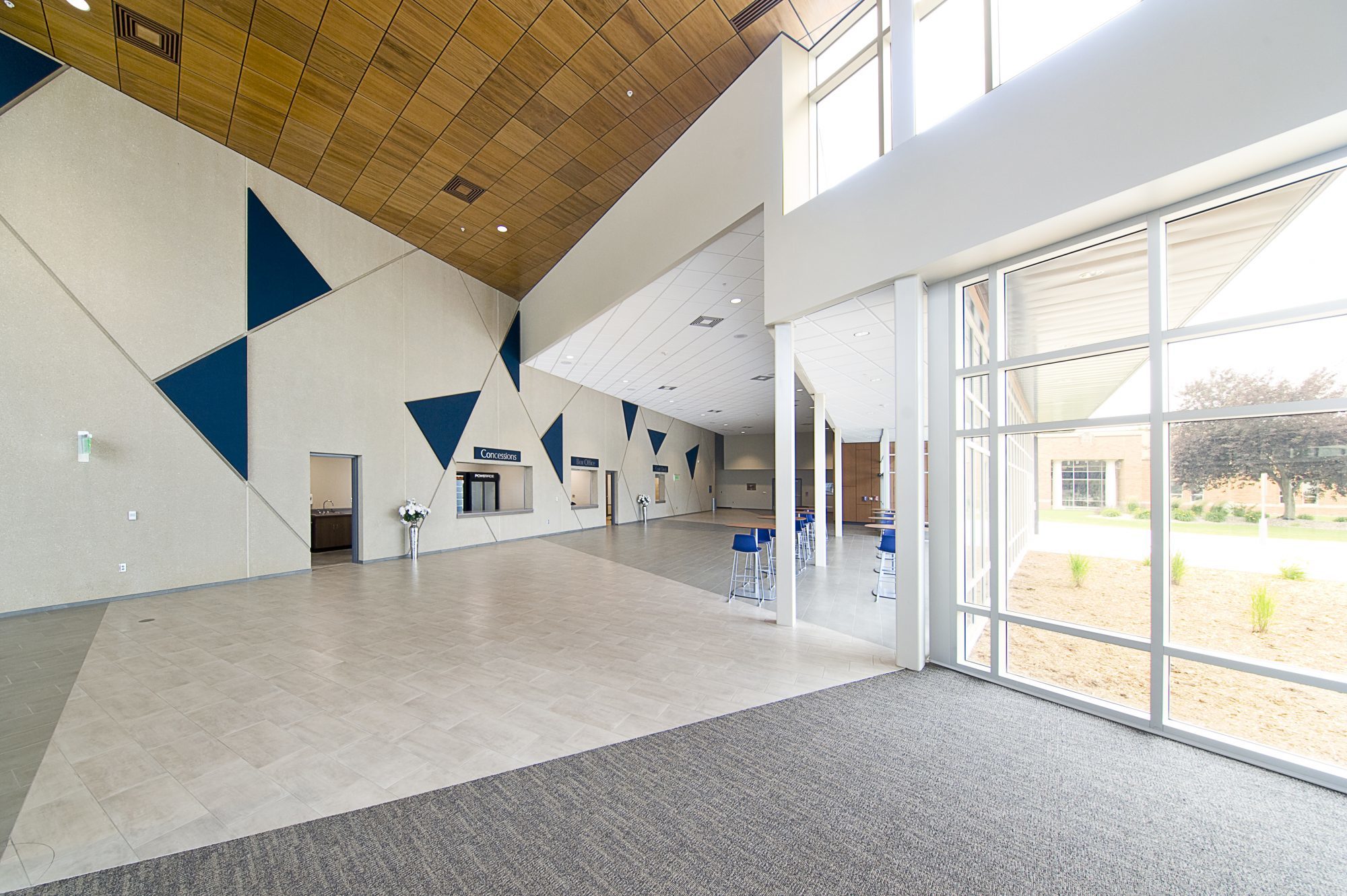 Large Common Area | Henry Carlson Construction