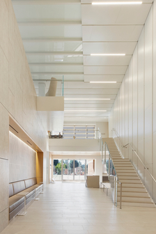Lecture Hall Lobby and Entrance Atrium | Giroux Glass Inc.