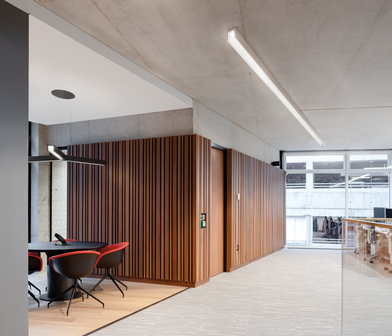 Lobby | Reception Area | Linear Lighting | LED Lighting | Fluxwerk ...