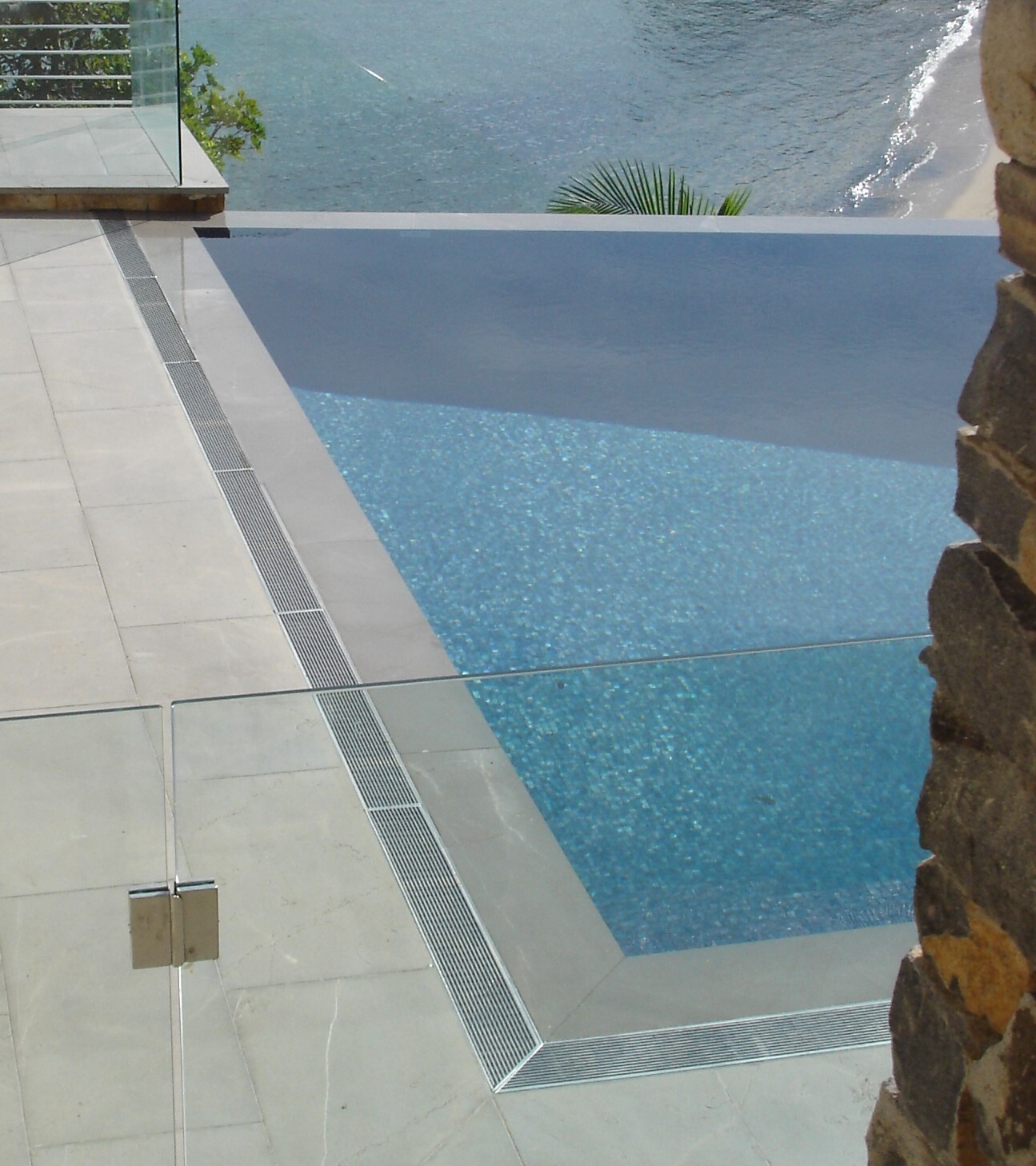 LUXE Linear Drains - Wedgewire | LUXE Linear Drains