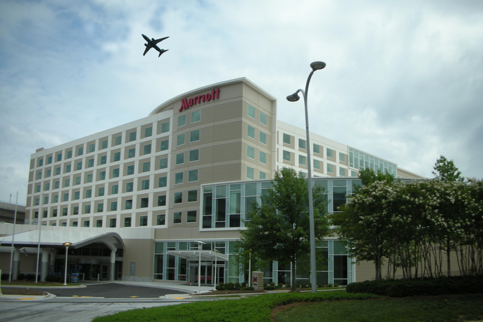 Marriott Gateway Atlanta Airport Hotel | St. Cloud Window
