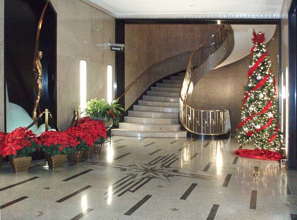 mccaren designs office lobby Holiday Lighting | McCaren Designs