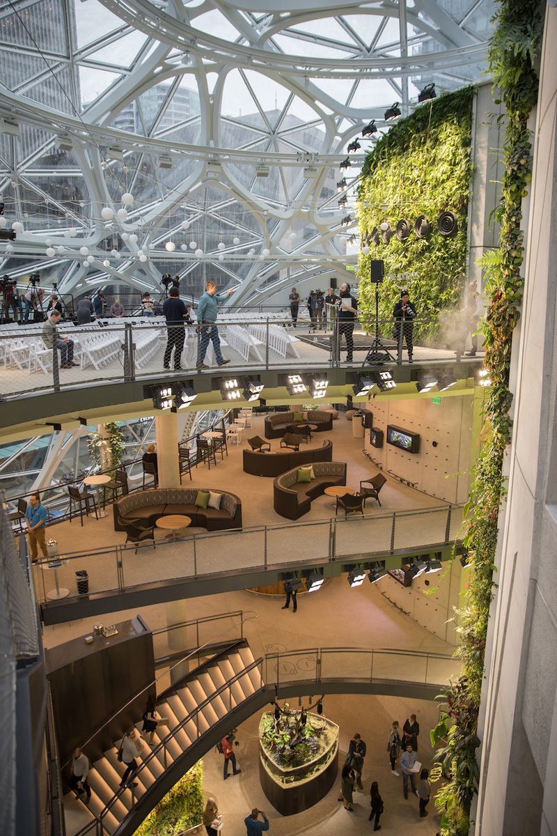 Meteor Lighting Amazon Spheres Seattle Washington Lighting | Meteor ...