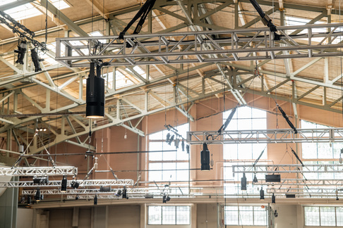 Seattle Armory Center | Meteor Lighting