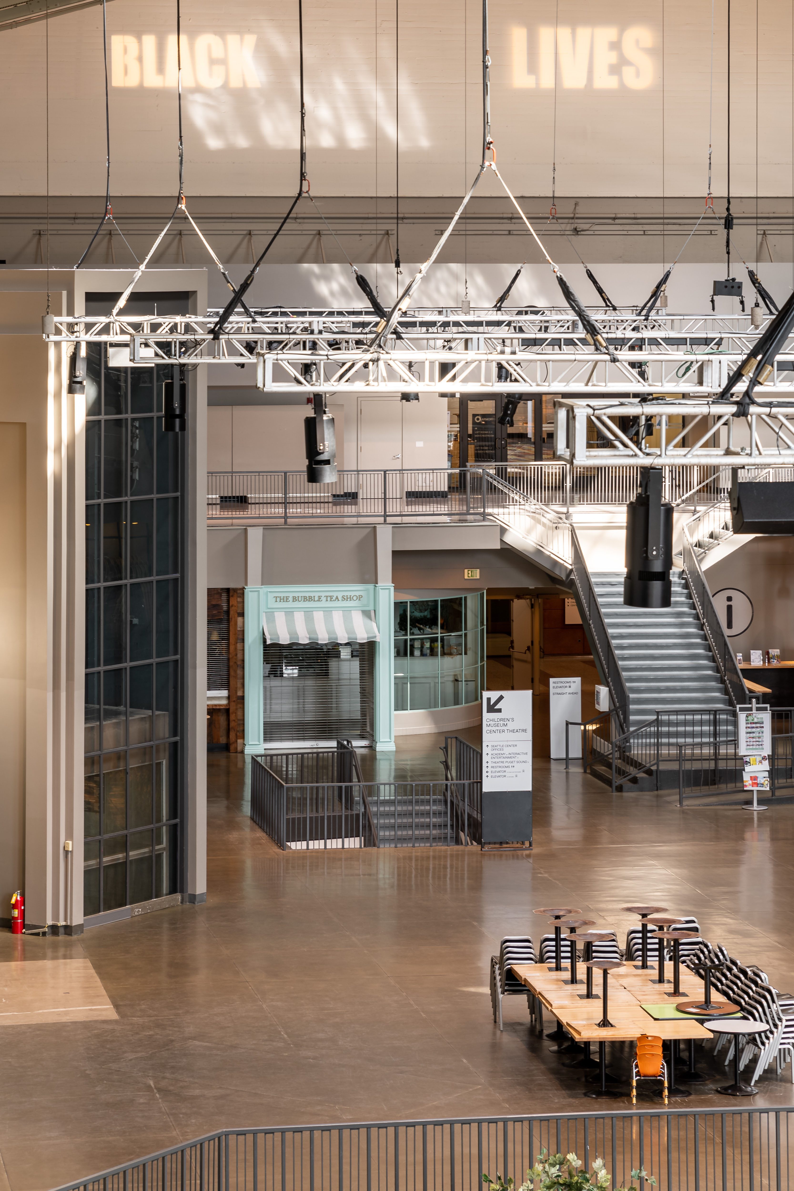 Meteor Lighting Seattle Center Armory Atrium Lighting Truss and ...