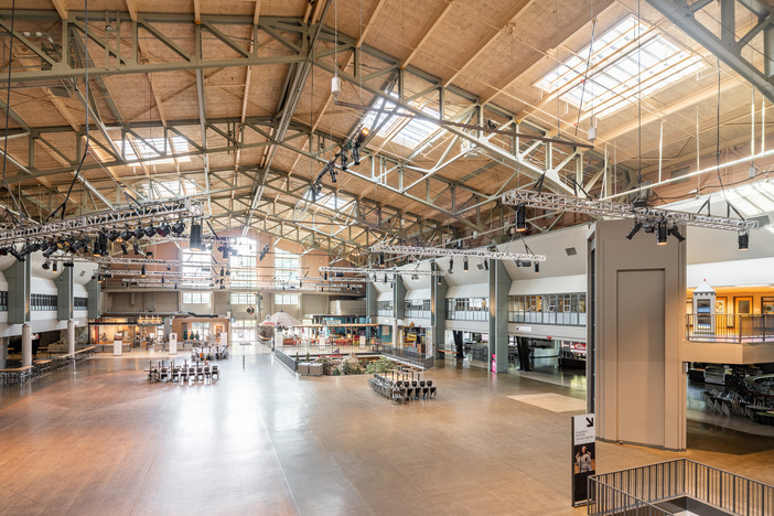 Seattle Armory Center | Meteor Lighting