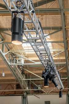 Meteor Lighting Seattle Center Armory Atrium Lighting Truss | Meteor ...
