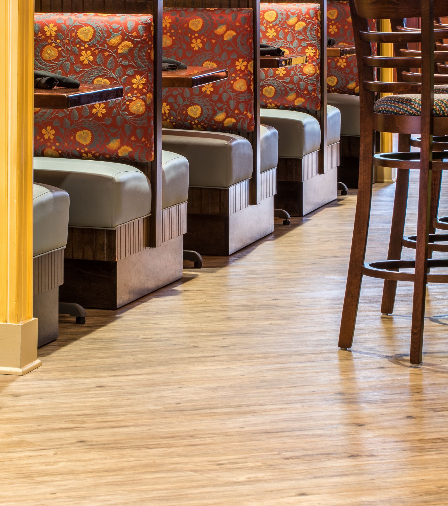 Mohawk Group Another Broken Egg Cafe Interior Flooring | Mohawk Group