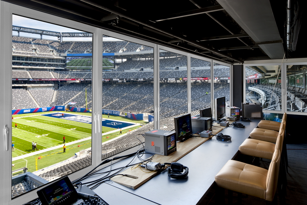 NanaWall HSW60 New York Giants and Jets Stadium Commentator Booth ...
