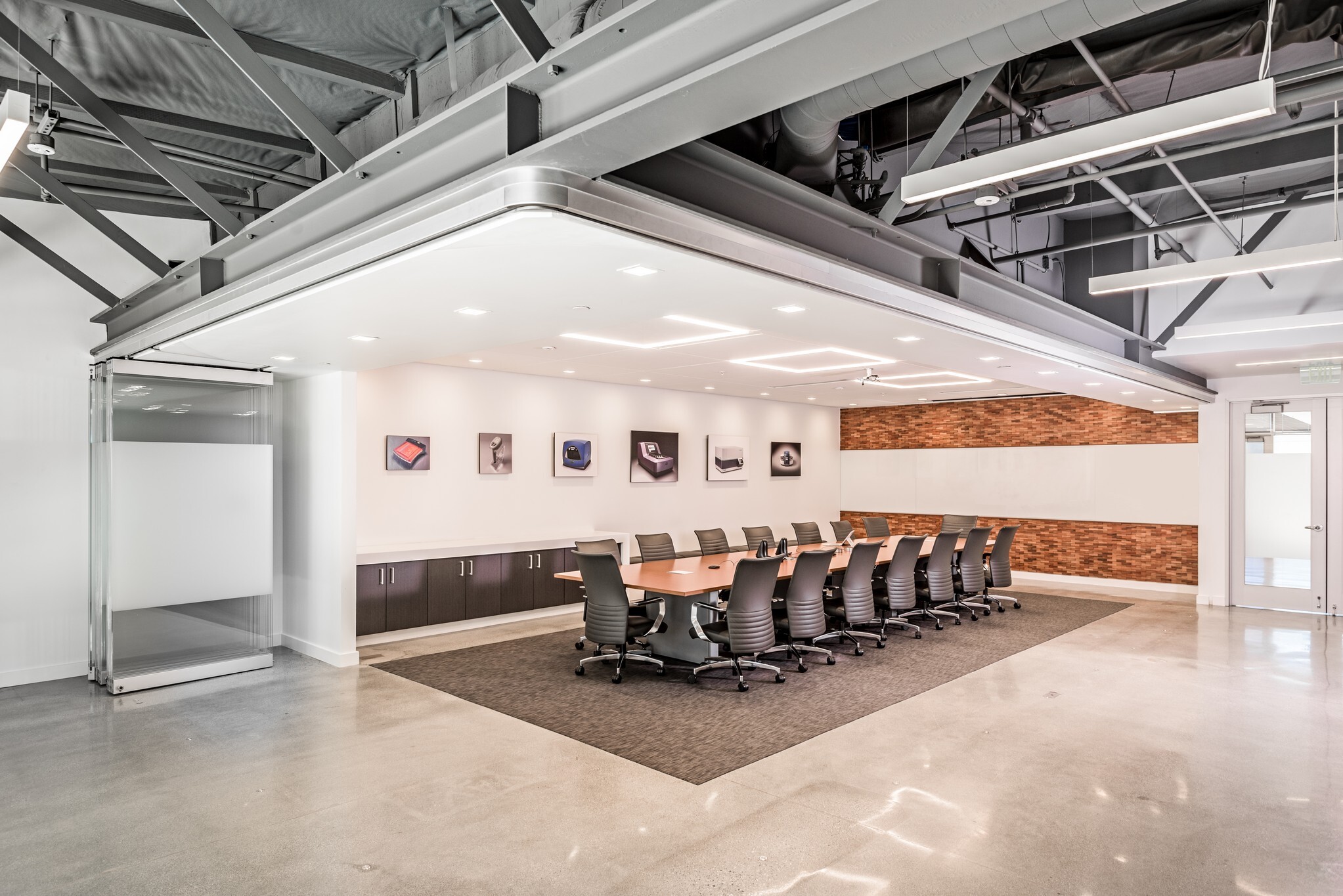 NanaWall HSW75 Frameless Glass Walls Paramit Corporation Office ...