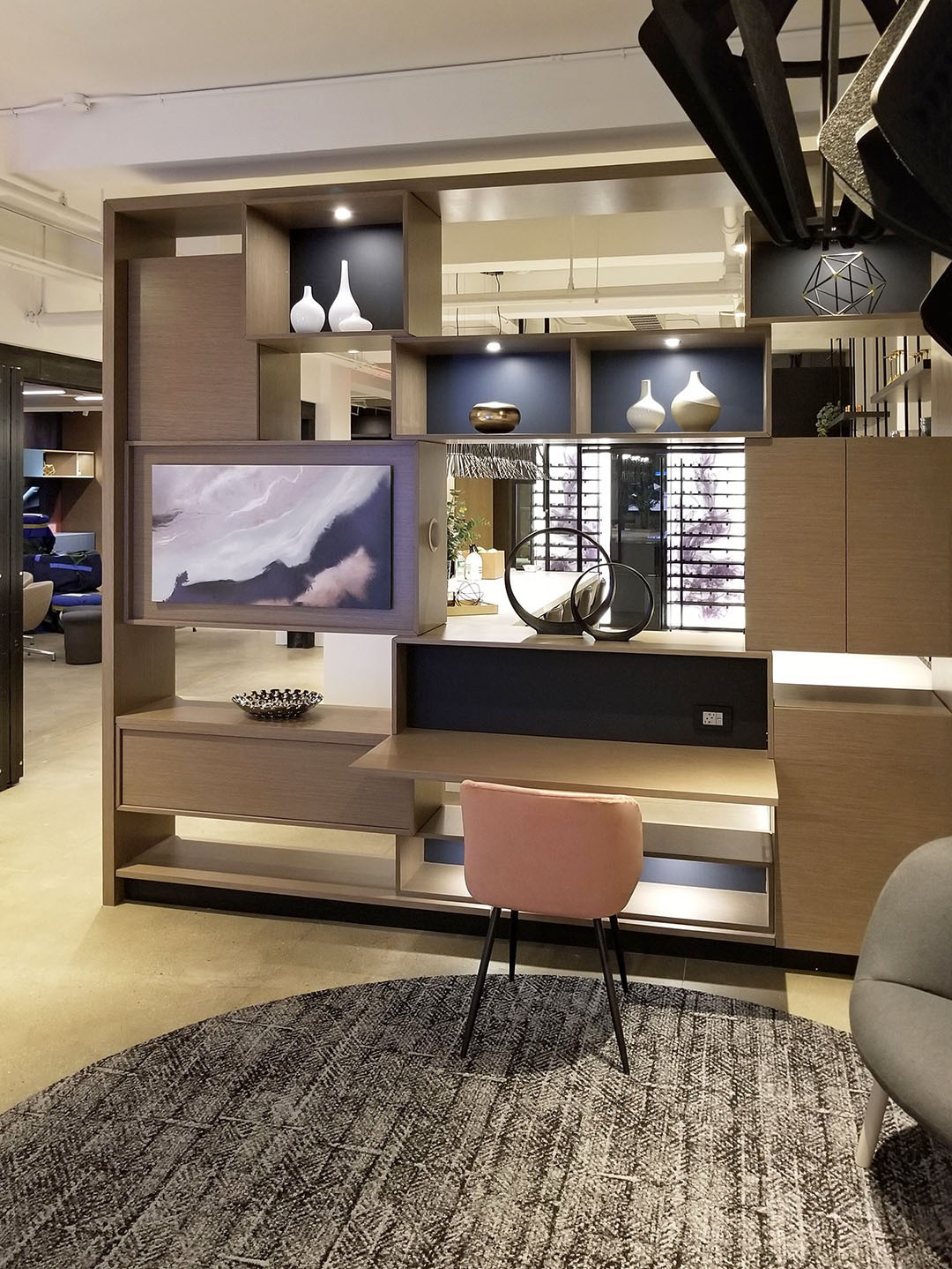 New York DIRTT Experience Center photo showing a work lounge built ...