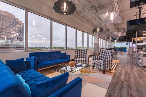 Cross River Bank Headquarters: Fort Lee, NJ | OCL Architectural Lighting