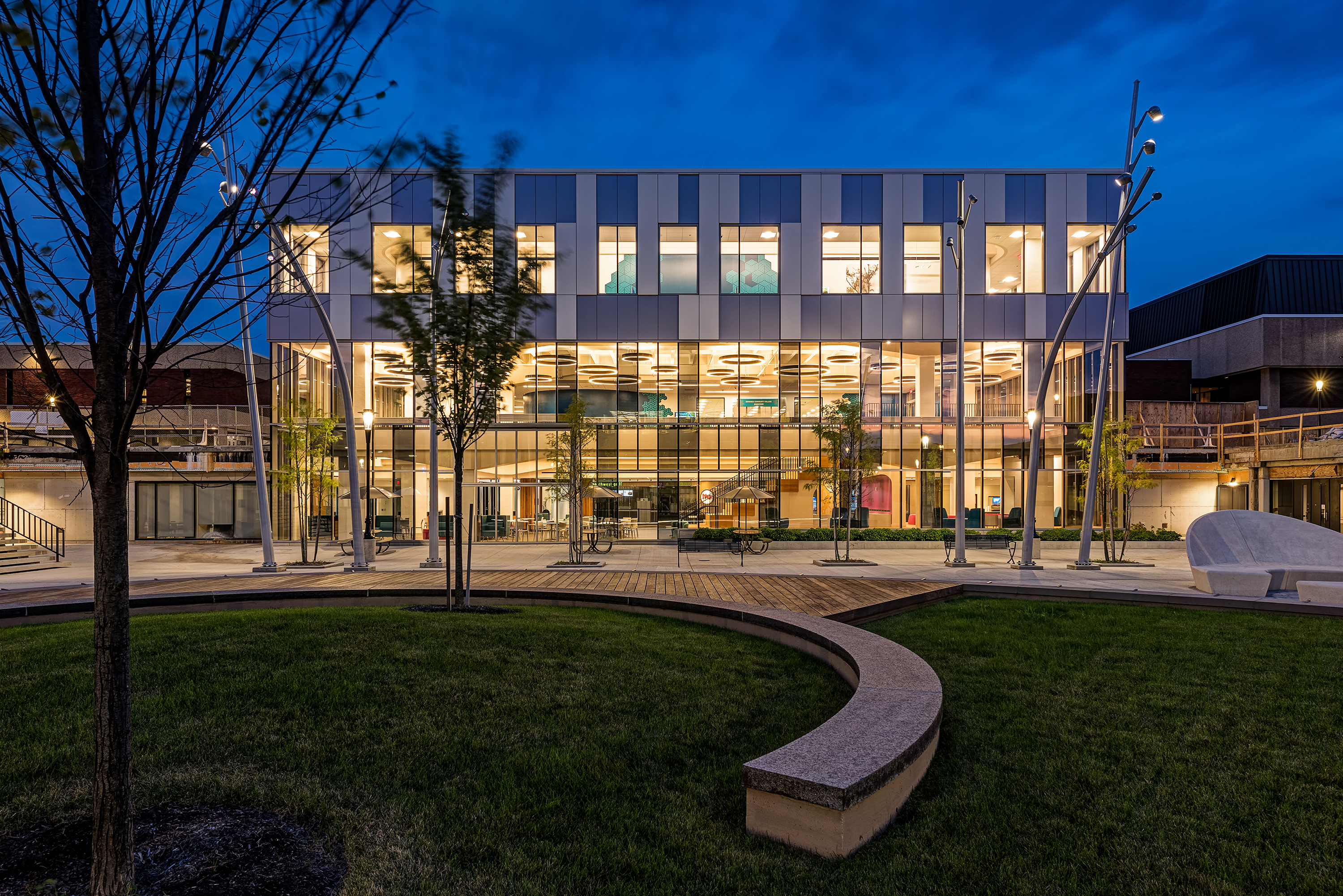 OCL Architectural Lighting Twin Pendant Office Building Exterior | OCL ...