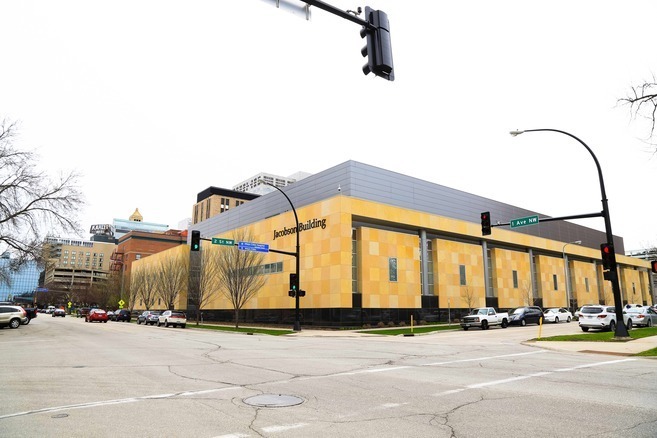 Richard O. Jacobson Building // Mayo Clinic Hospital - Rochester ...