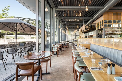 Open Glass Architectural Walls Modern Restaurant Design | NanaWall