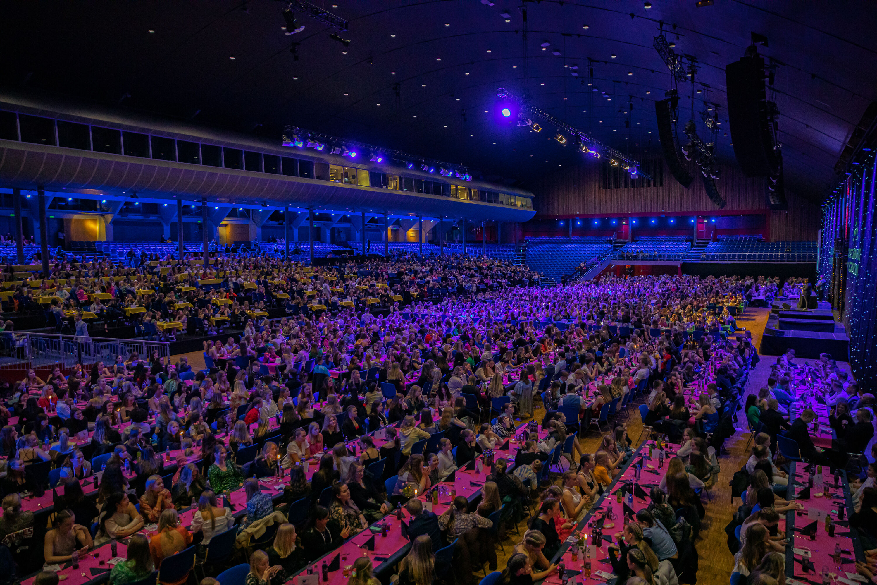 Oslofjord Convention Center-Auditorium Lighting Design | Meteor Lighting
