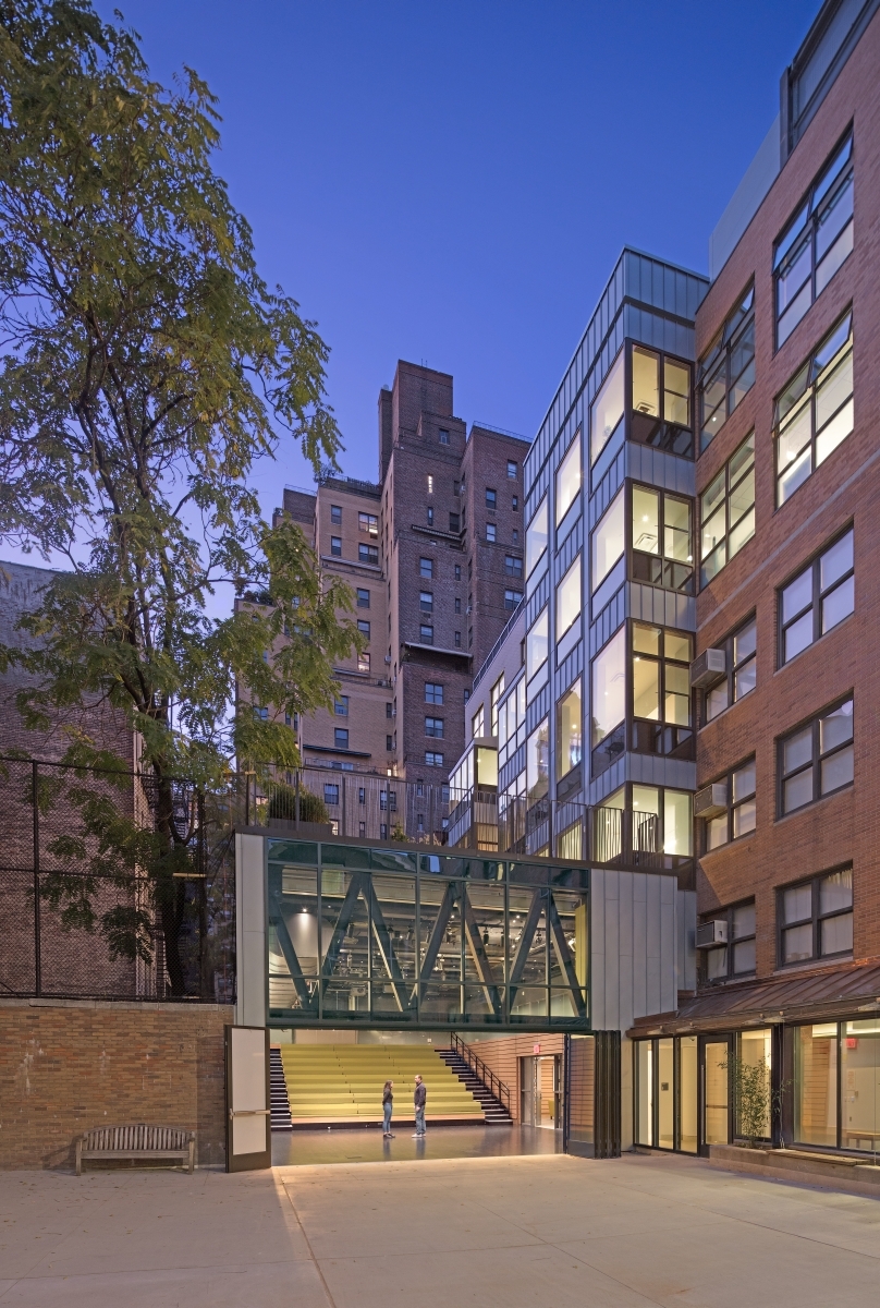 Outdoor Courtyard Education Playground Design | NanaWall