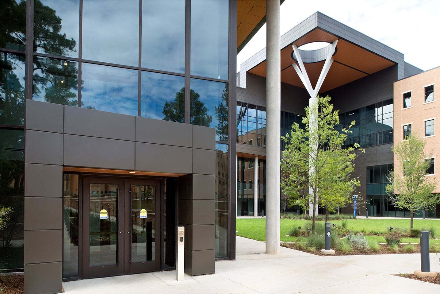 Painted Aluminum Exterior Design Campus Exterior Dri-Design | Dri-Design
