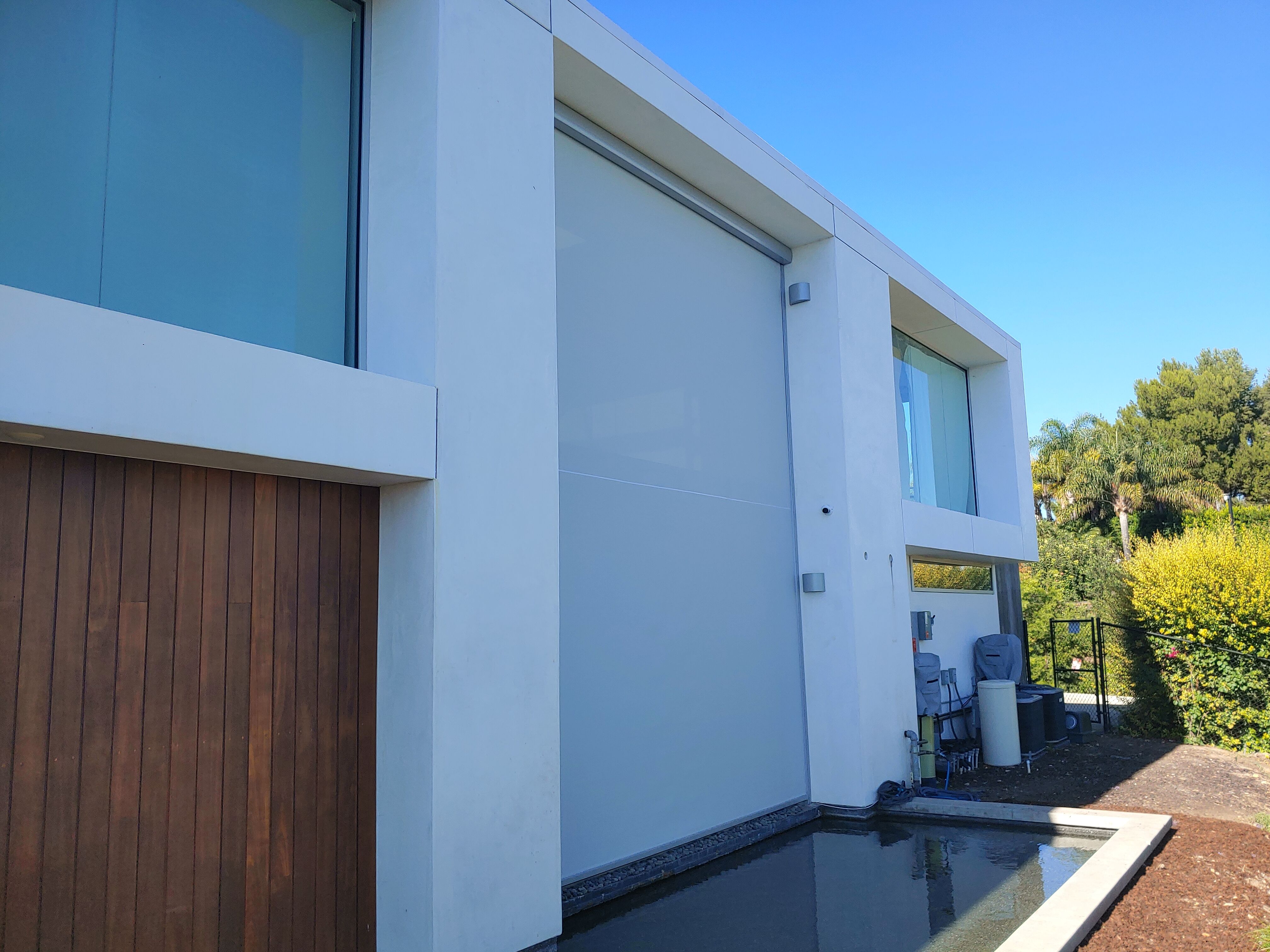 PalosVerde MotorizedScreen | Ombra Outdoor