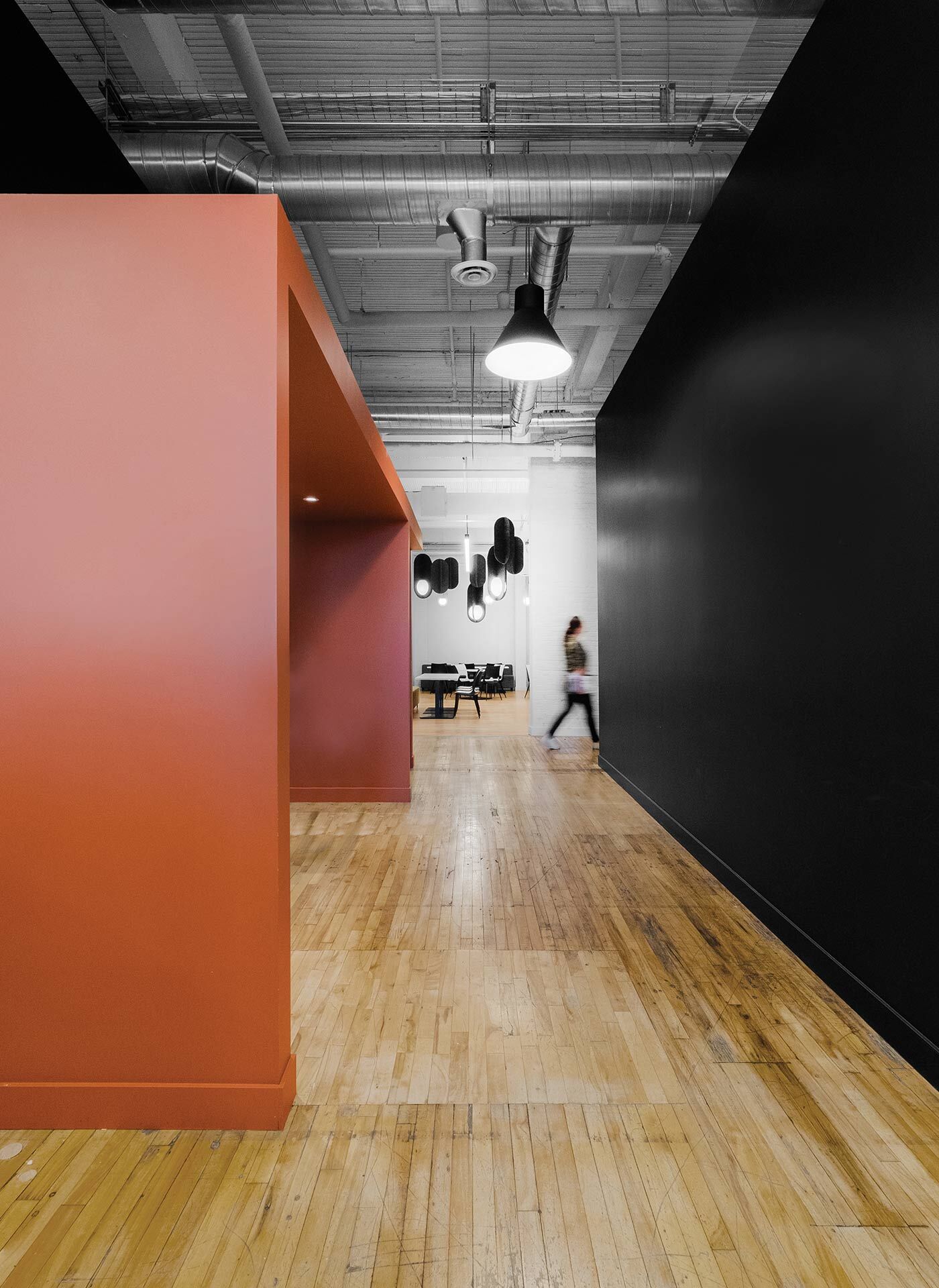Photo-gallery-commercial-office-st-denis-thompson-05 | Acuity Brands