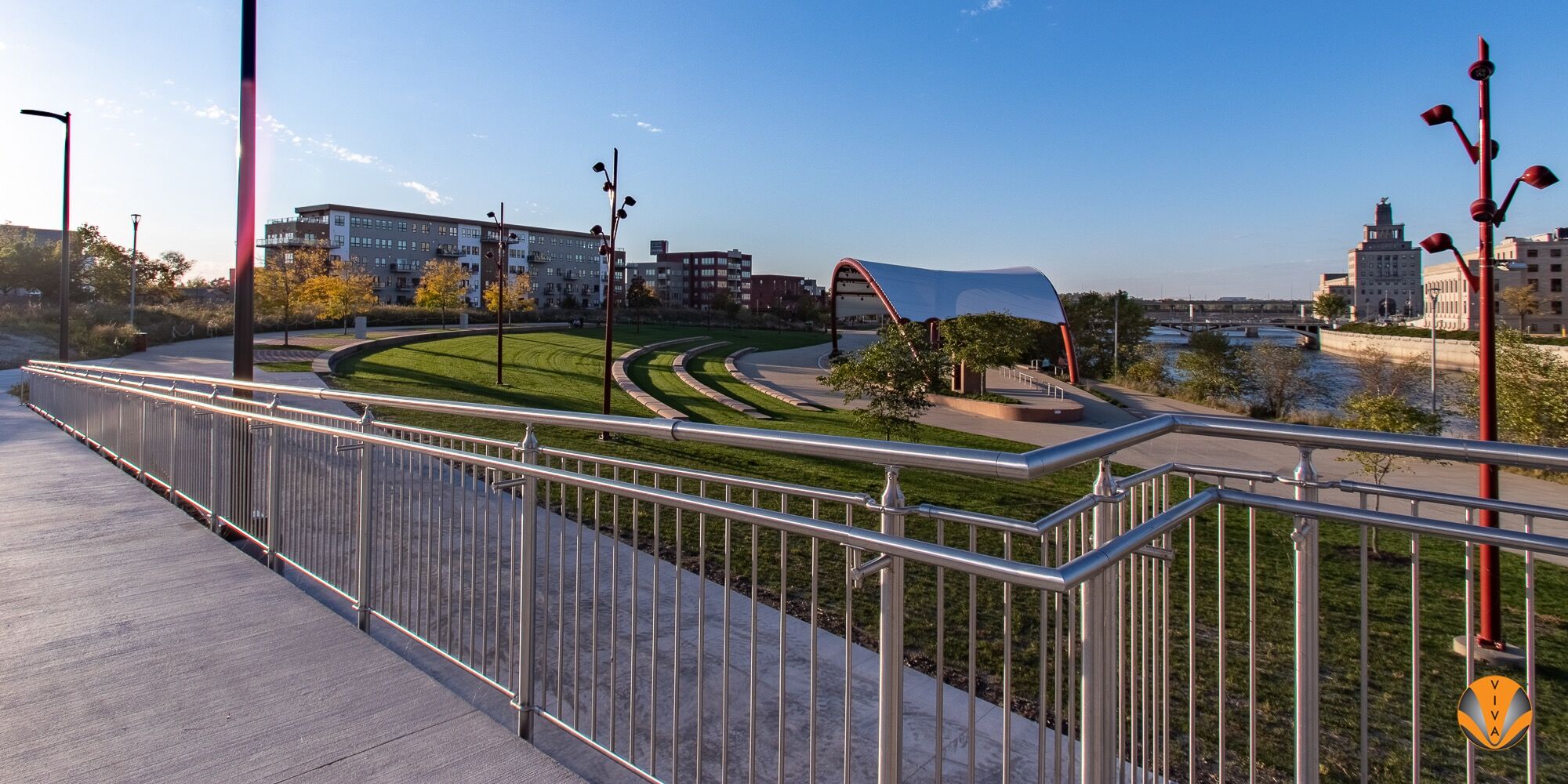 PICKET PANEL RAILING MCGRATH AMPHITHEATRE CIRCA 2 of 19 | VIVA Railings