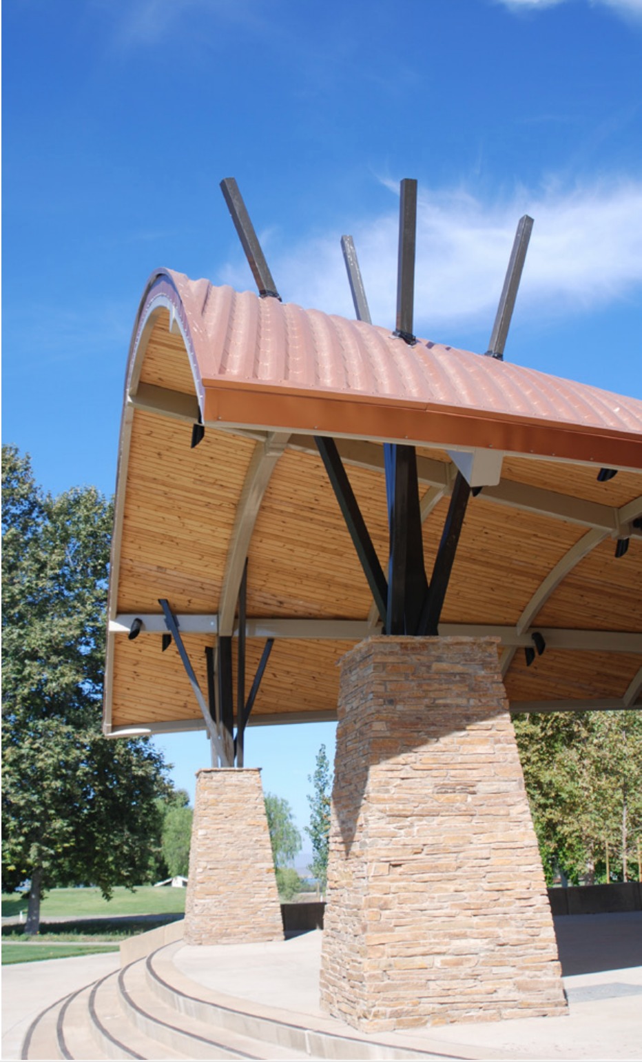 poligon Lake Skinner Custom Amphitheater | Poligon