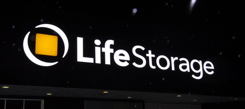 Life Storage // Exterior Signage | Quantum Sign Corp