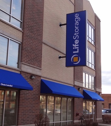 Life Storage // Exterior Signage | Quantum Sign Corp