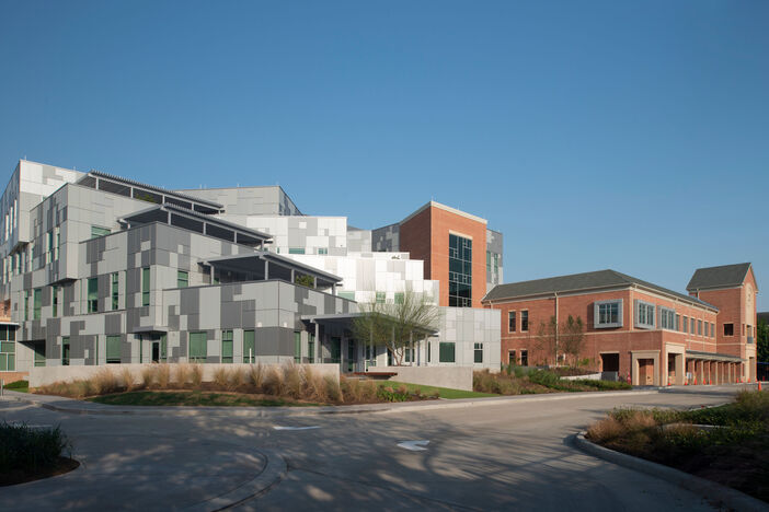 River Oaks Baptist School | Wade Architectural Systems