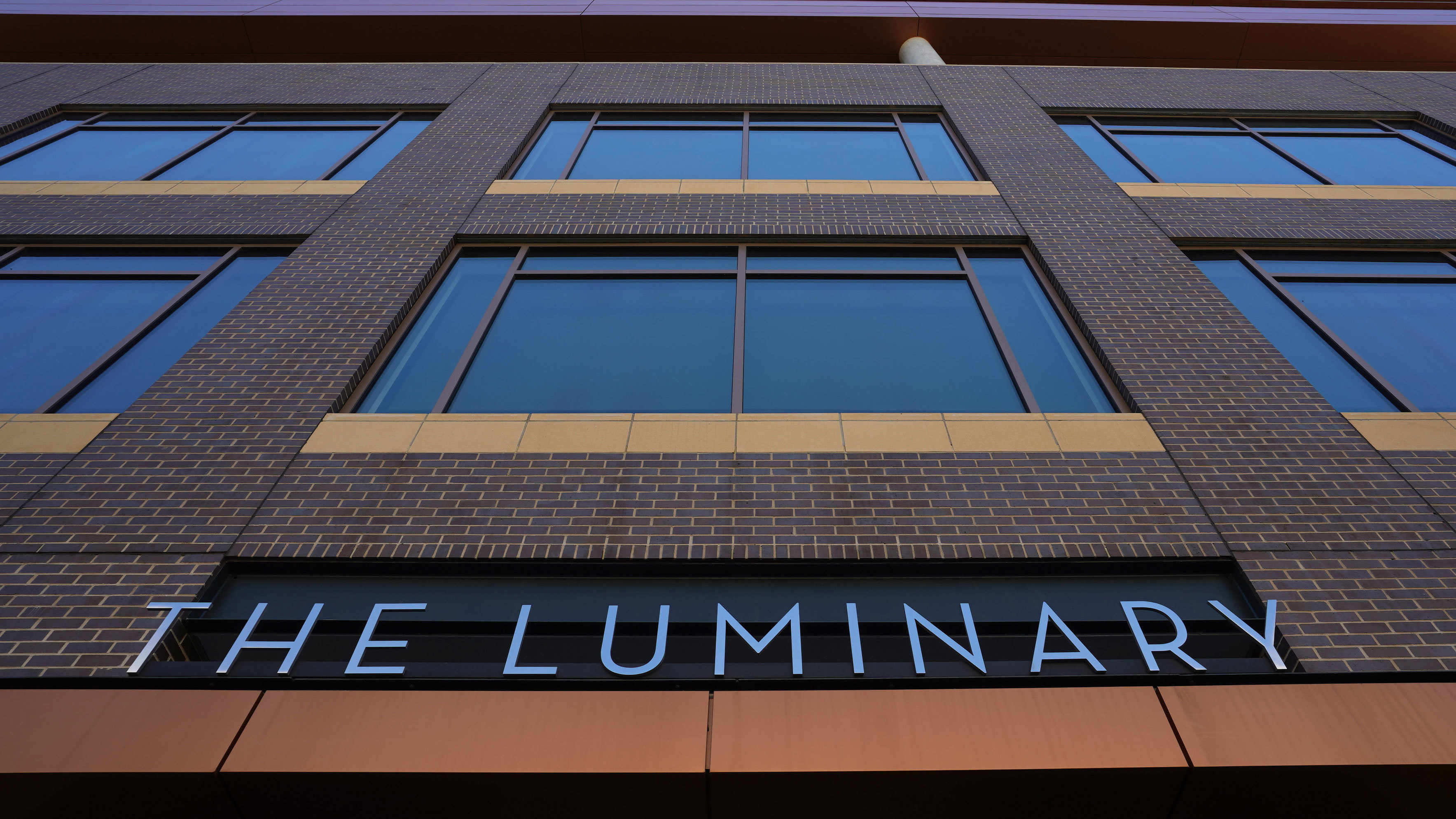 Sage Glass Luminary Modern Exterior Signage Design | SageGlass