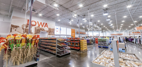 Fleet Farm | Lloyd Companies