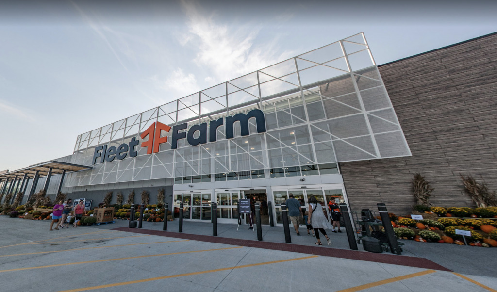 Fleet Farm | Lloyd Companies