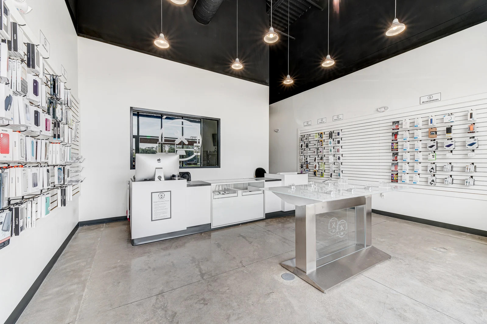 Severine Photography Mobile Store Interior | Severine Photography