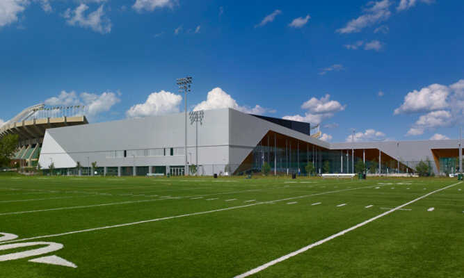 Commonwealth Community Recreation Centre | Sherwin-Williams Coil Coatings
