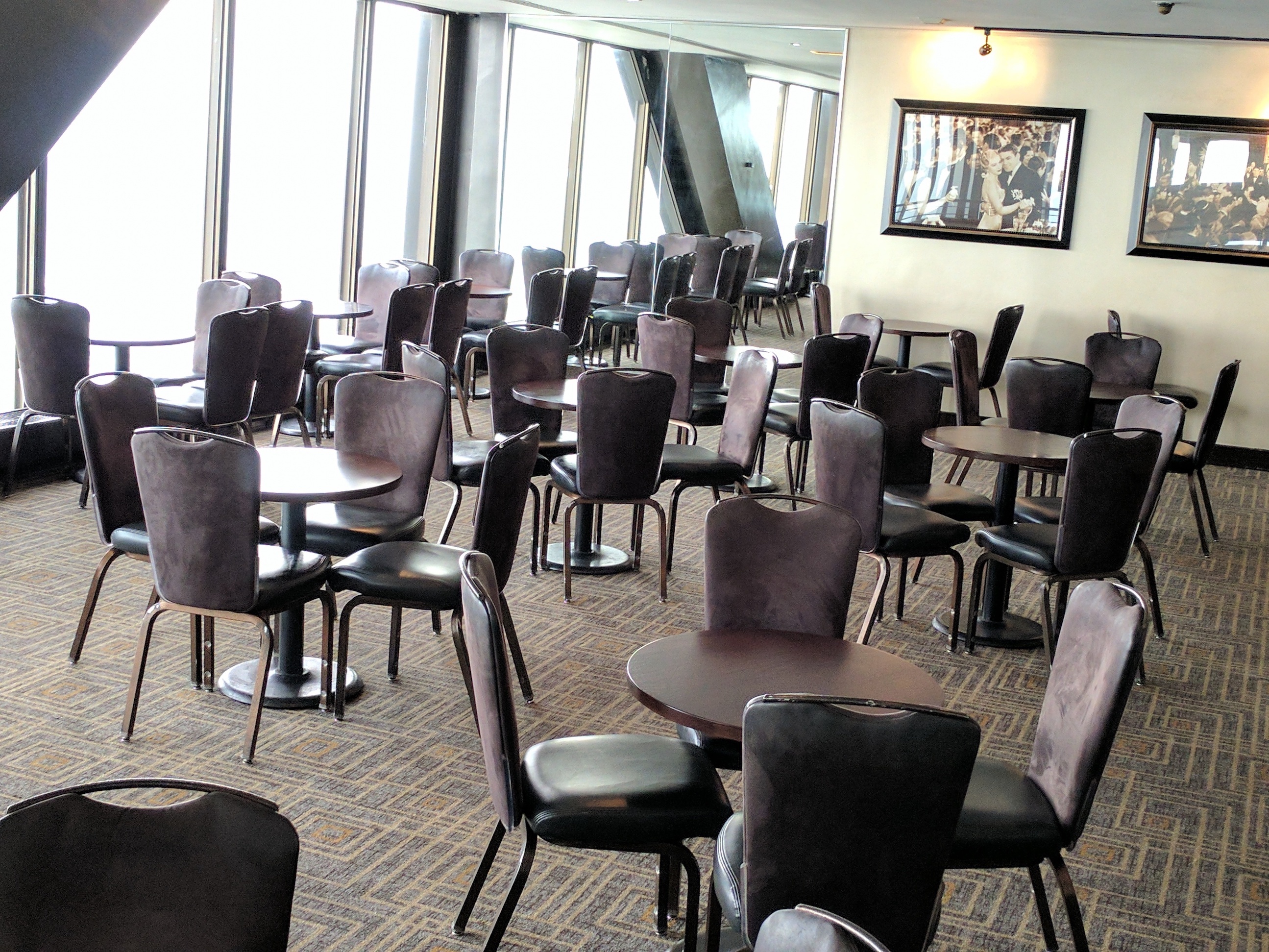 Signature Room | i2i Design