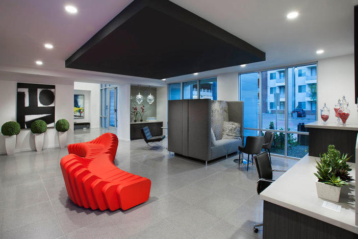 Benches & Modular Lounge Seating | SIXINCH® USA