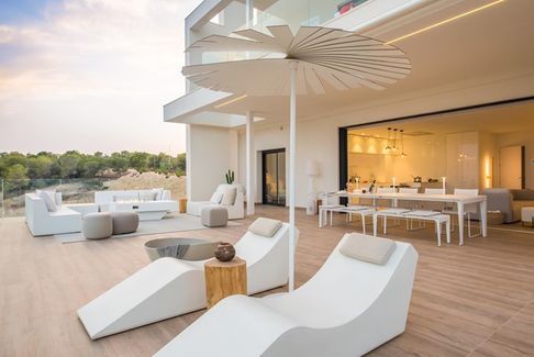 SIXINCH Benches on an Outdoor Patio | SIXINCH® USA