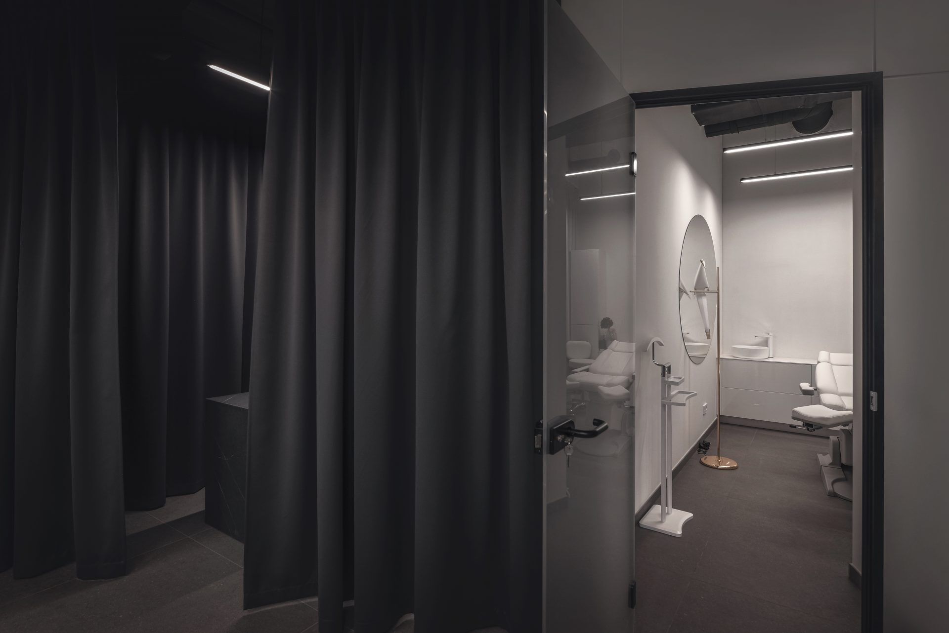 SLP 0877 | Uniform Linear