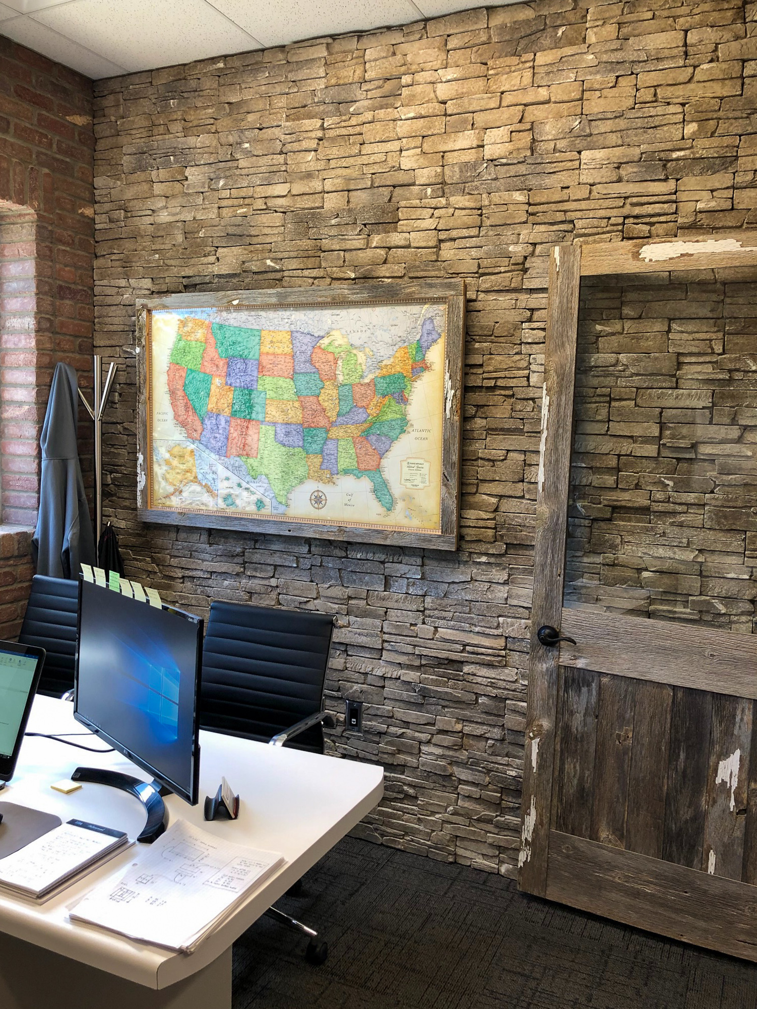Speedymason Stone Lath Interior Applications Private Office Stone Wall ...