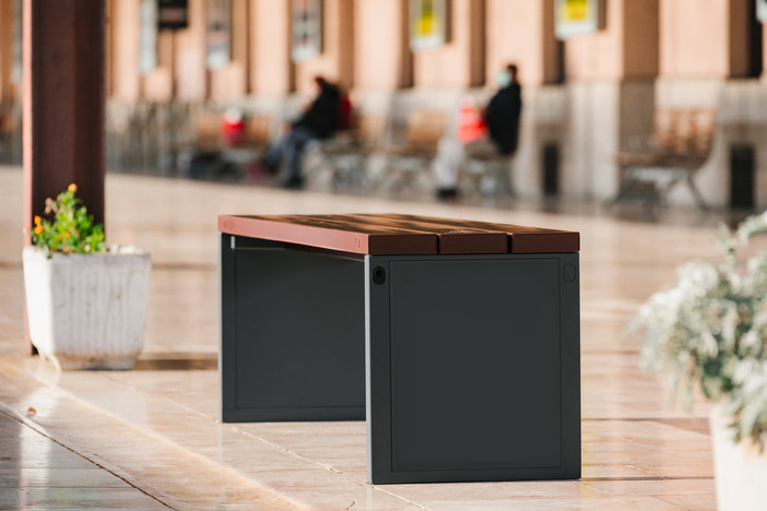 Steora Solar Benches | Archasol