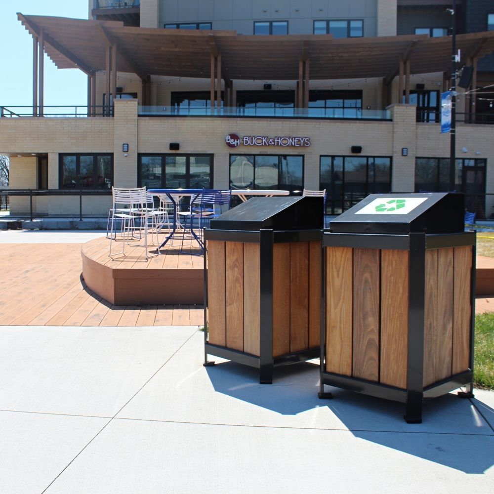 Thomas Steele Lofty™ Exterior Litter Receptacles | Thomas Steele