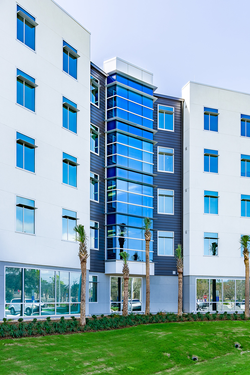 Tubelite embry riddle curtainwall entrances windows extirior | Tubelite