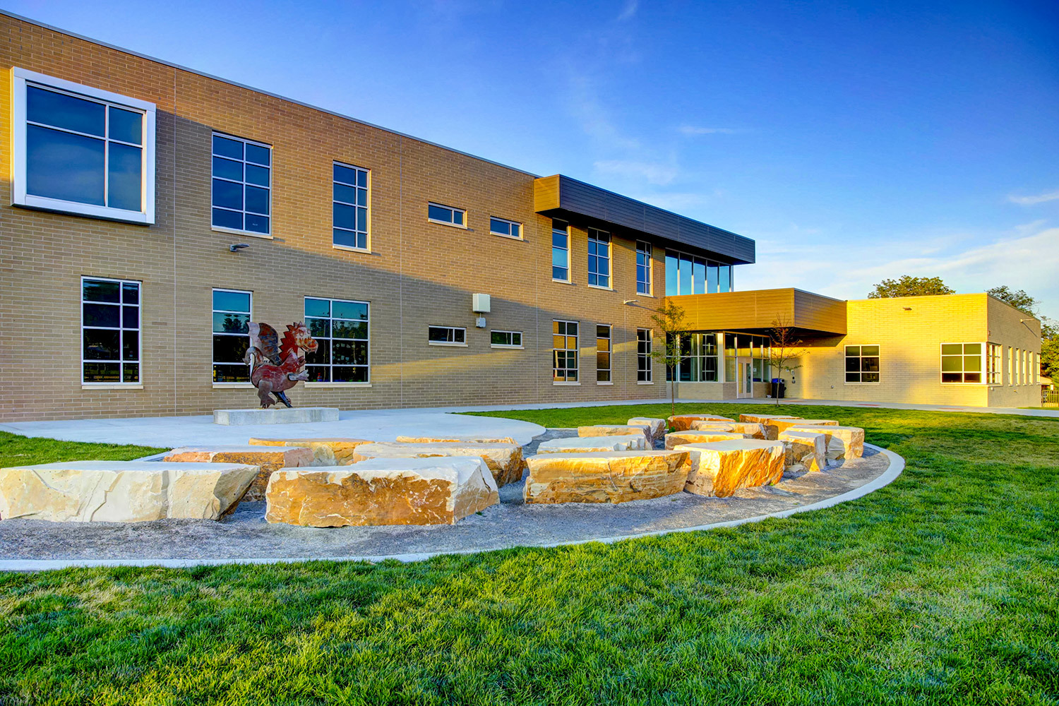 Tubelite emerald elementary school storefront windows extirior | Tubelite