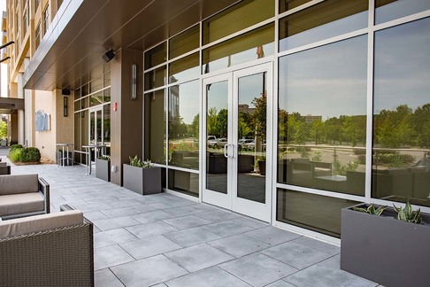 Tubelite Hilton Cool Springs 900RW Thermal Window Wall System Exterior ...